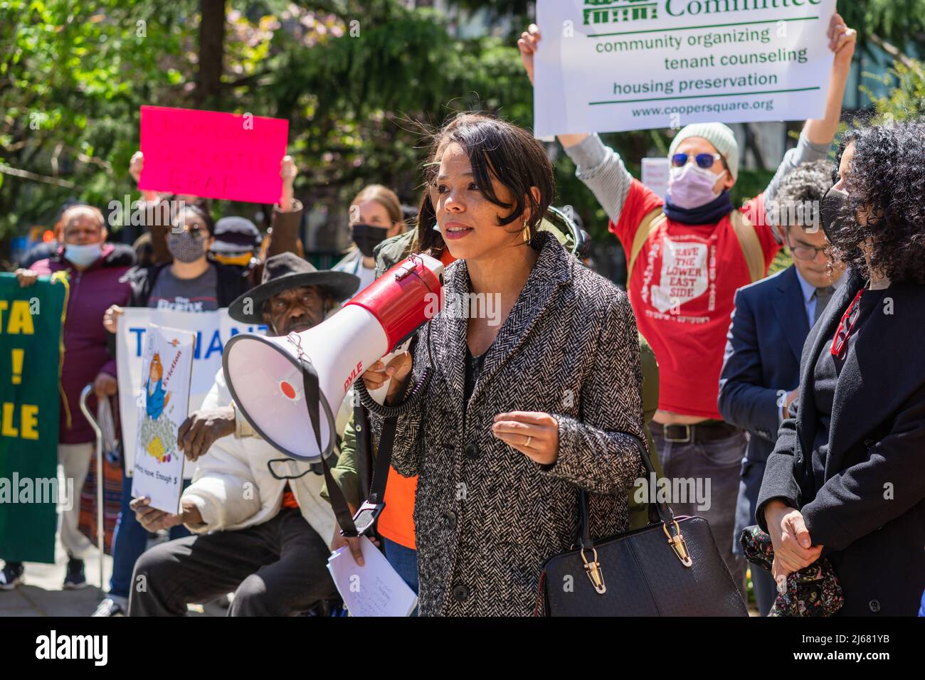 New York, USA. 28th Apr, 2022. Housing activists protest the rent ...