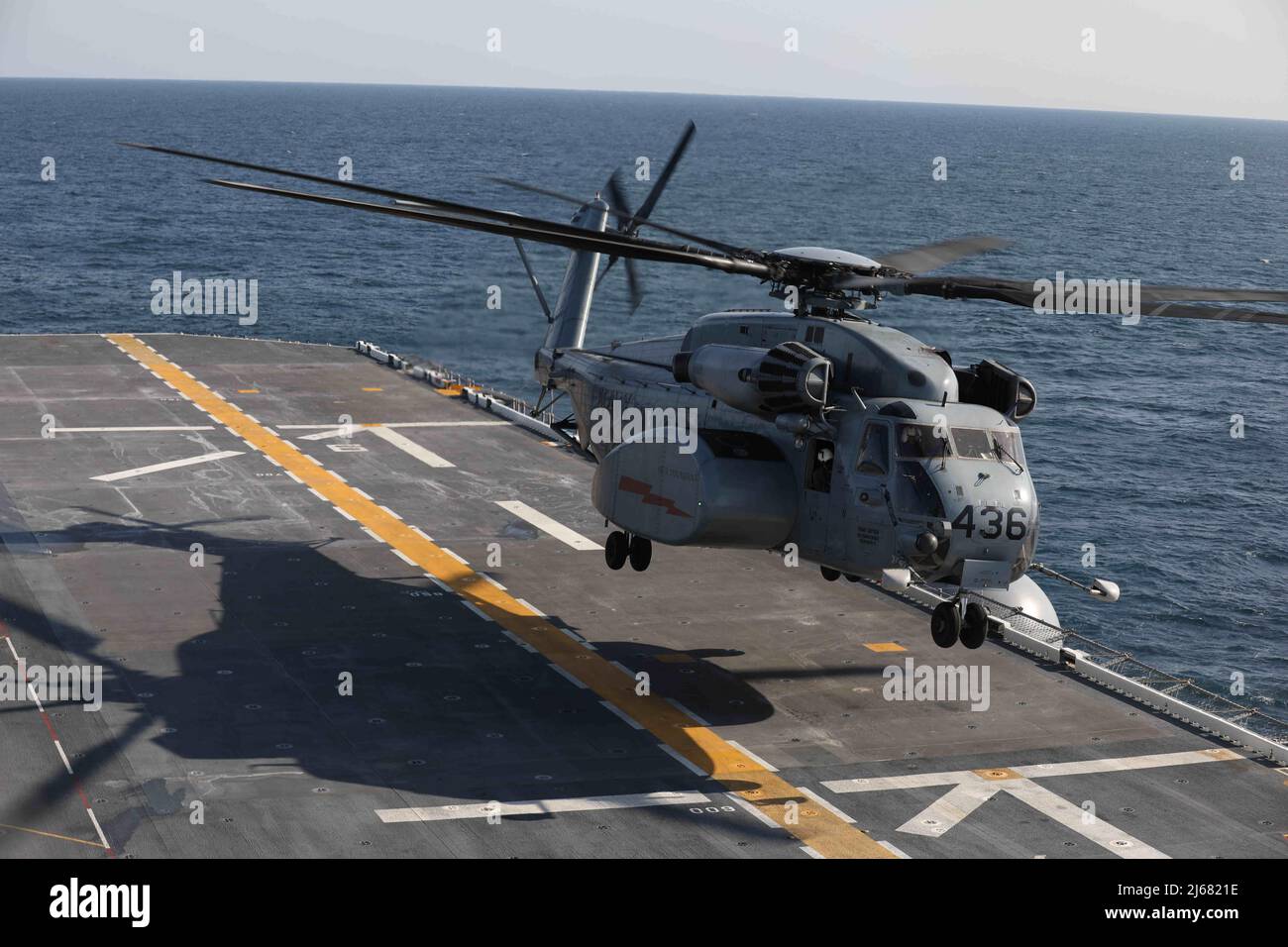 220427-N-HA192-1049 NORFOLK, VA. (April 27, 2022) - An MH-53 Sea Dragon ...