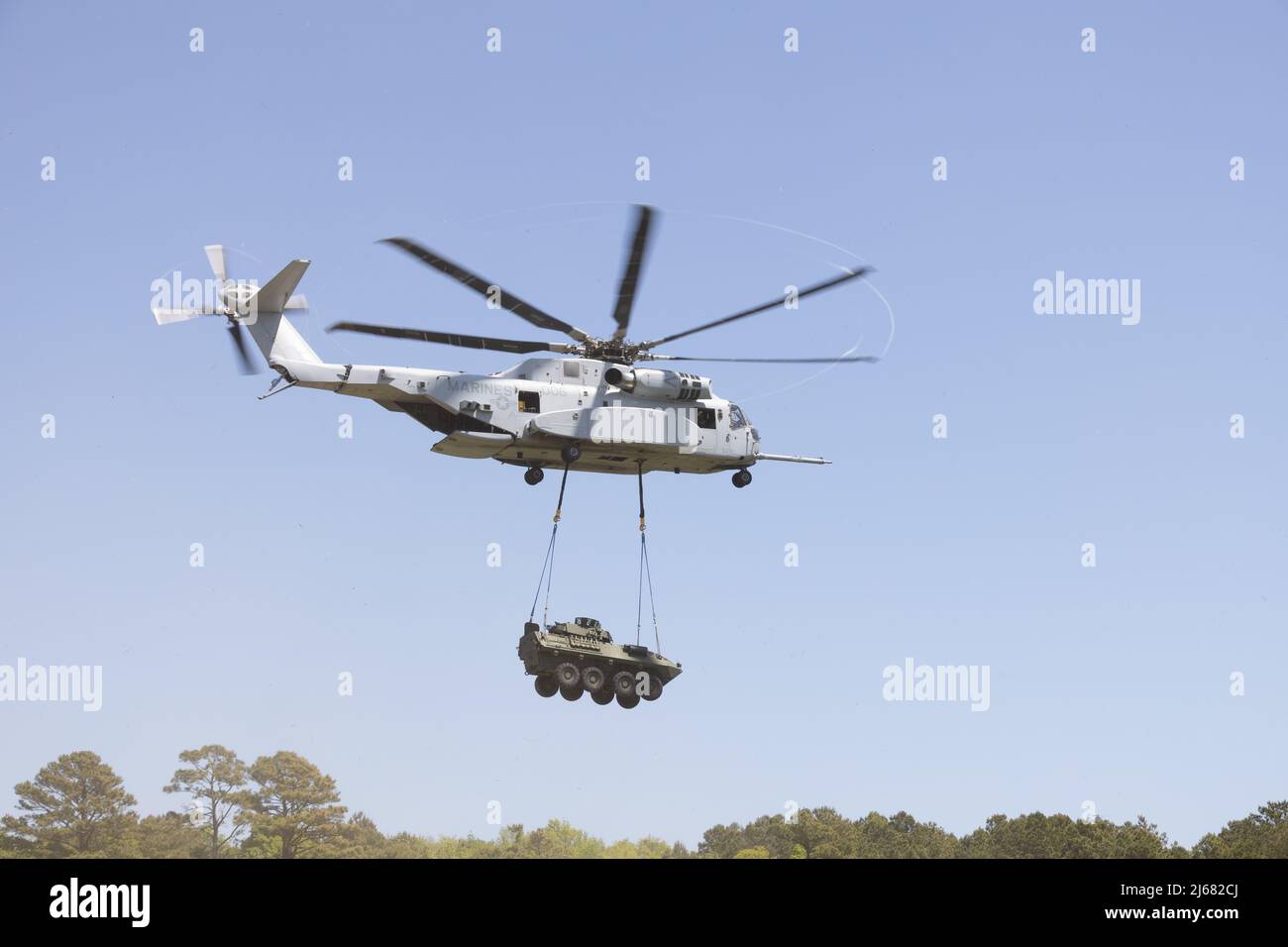 U.S. Marines with Marine Operational Test and Evaluation Squadron (VMX ...