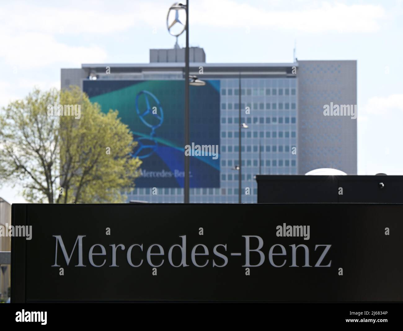Mercedes plant in stuttgart hi-res stock photography and images - Alamy