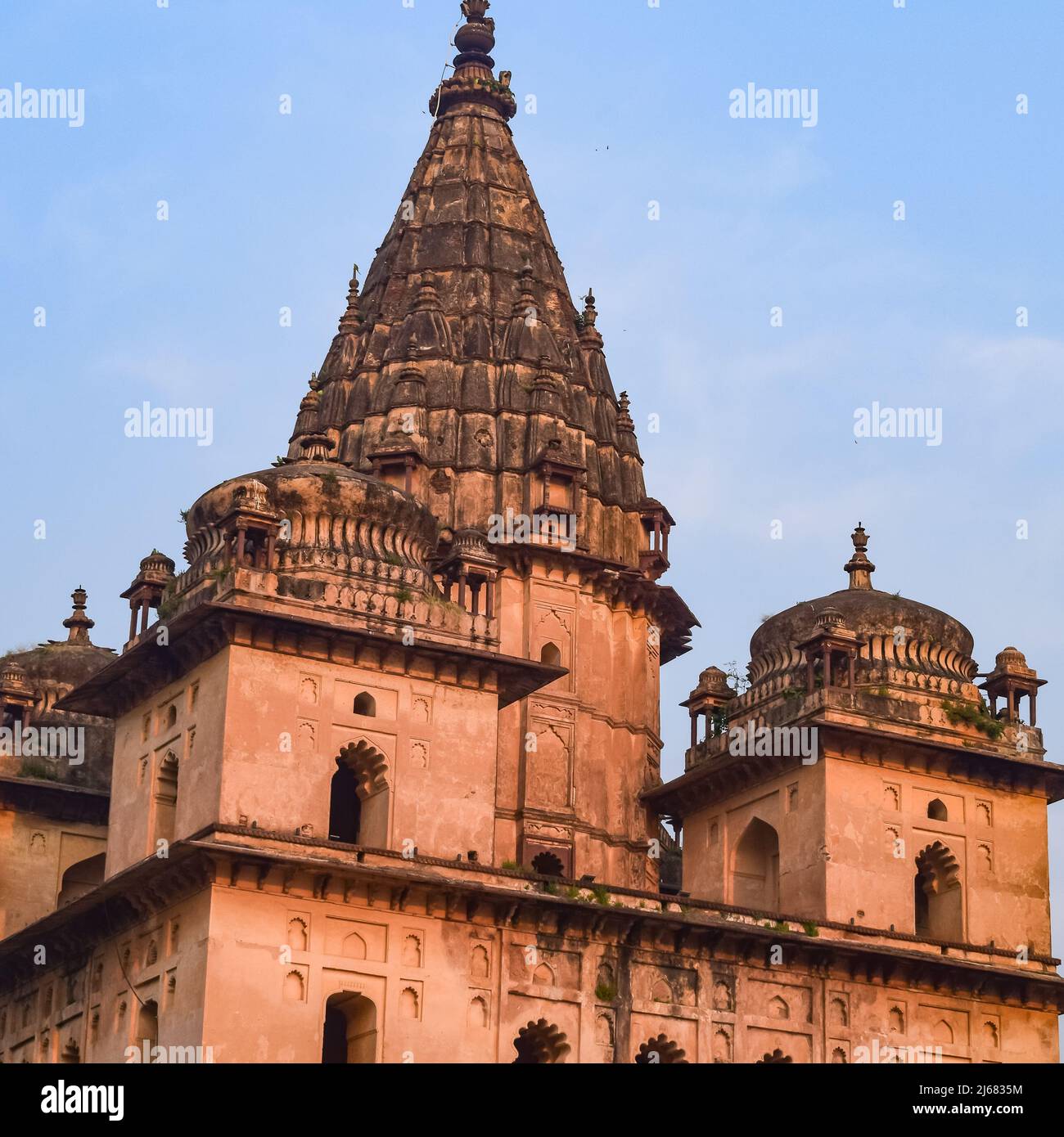 Morning View of Royal Cenotaphs (Chhatris) of Orchha, Madhya Pradesh ...
