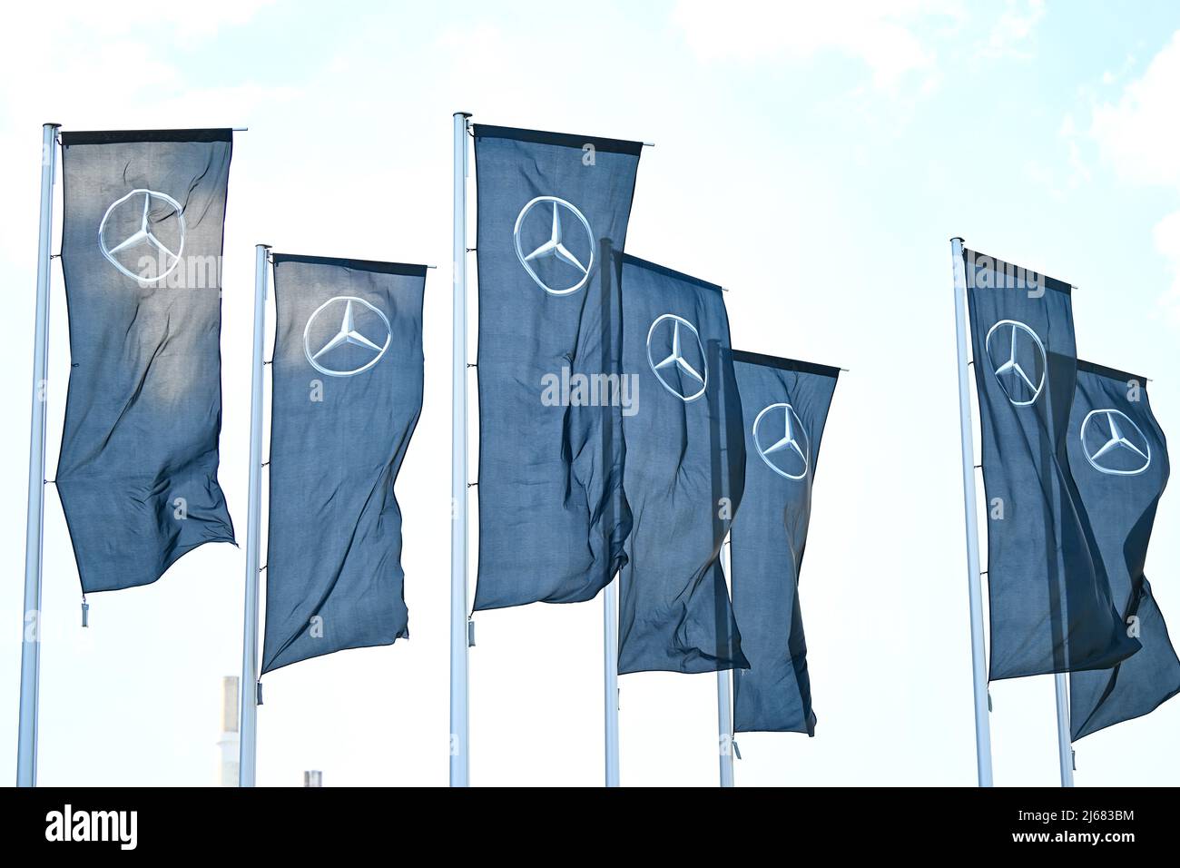 Mercedes benz group logo hi-res stock photography and images - Alamy