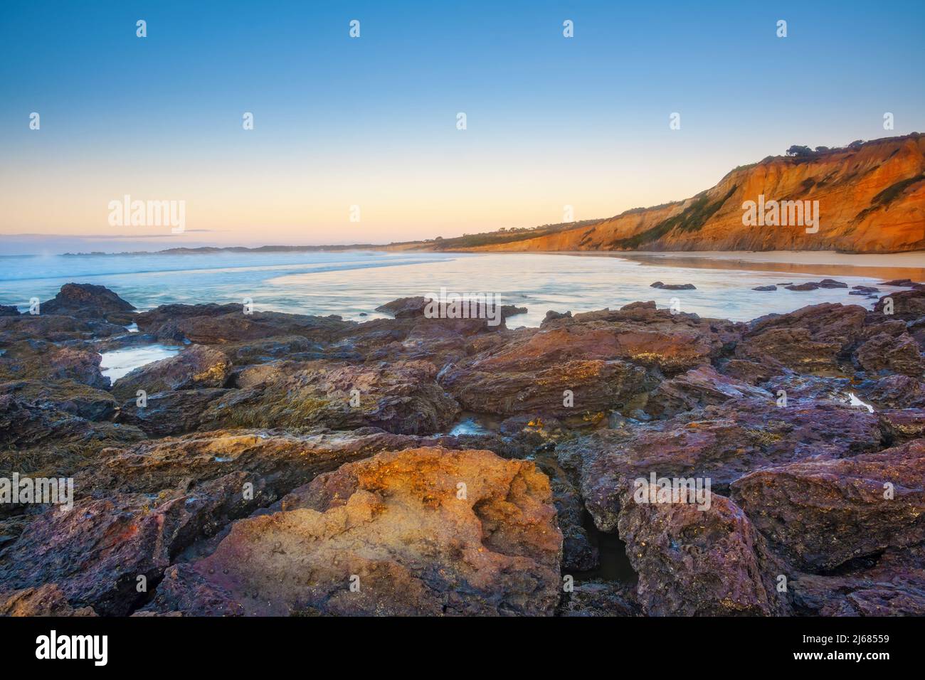 Rocky shore and cliffs of Anglesea Beach, Anglesea, Great Ocean Road ...