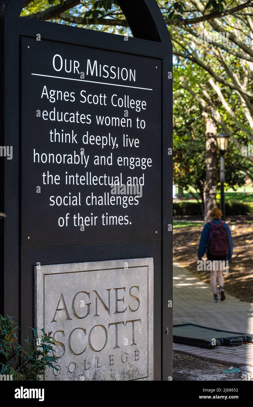 Metro atlanta college campus hi-res stock photography and images - Alamy