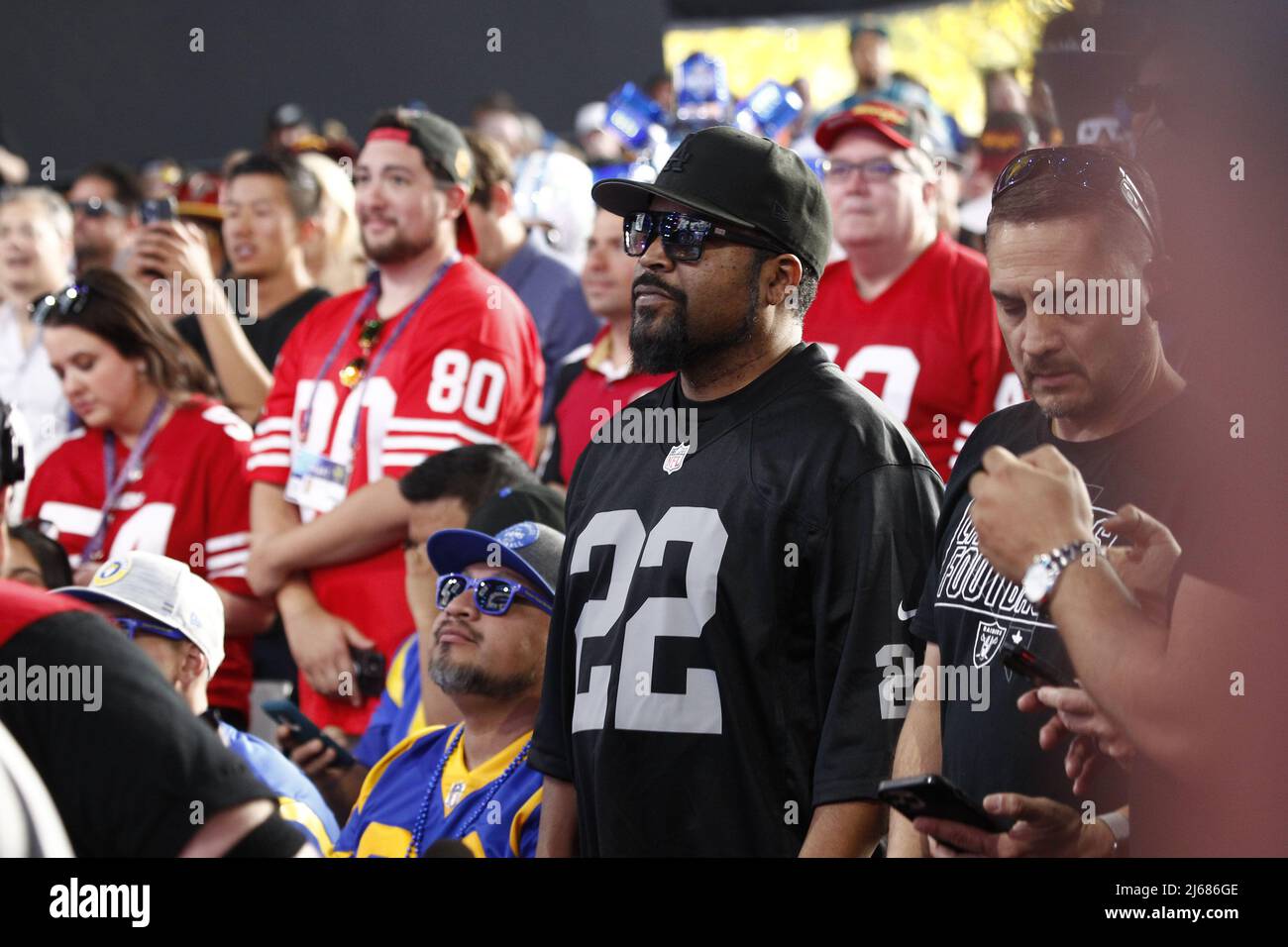 Ice cube rapper hi-res stock photography and images - Alamy