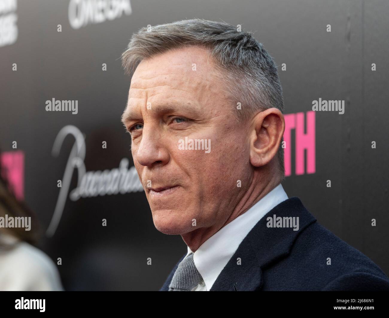 Daniel graig hi-res stock photography and images - Alamy