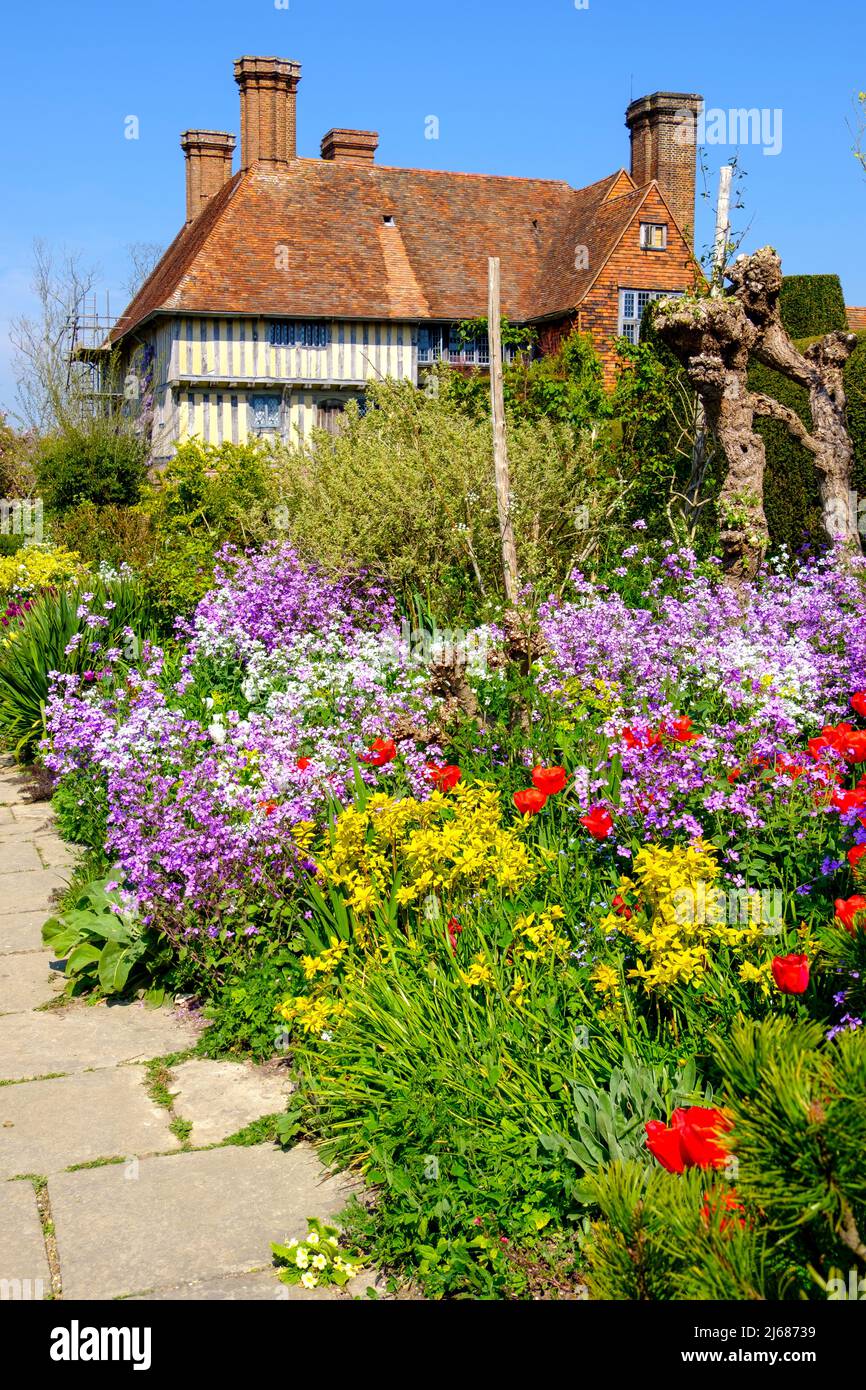 Spring day out uk hi-res stock photography and images - Alamy