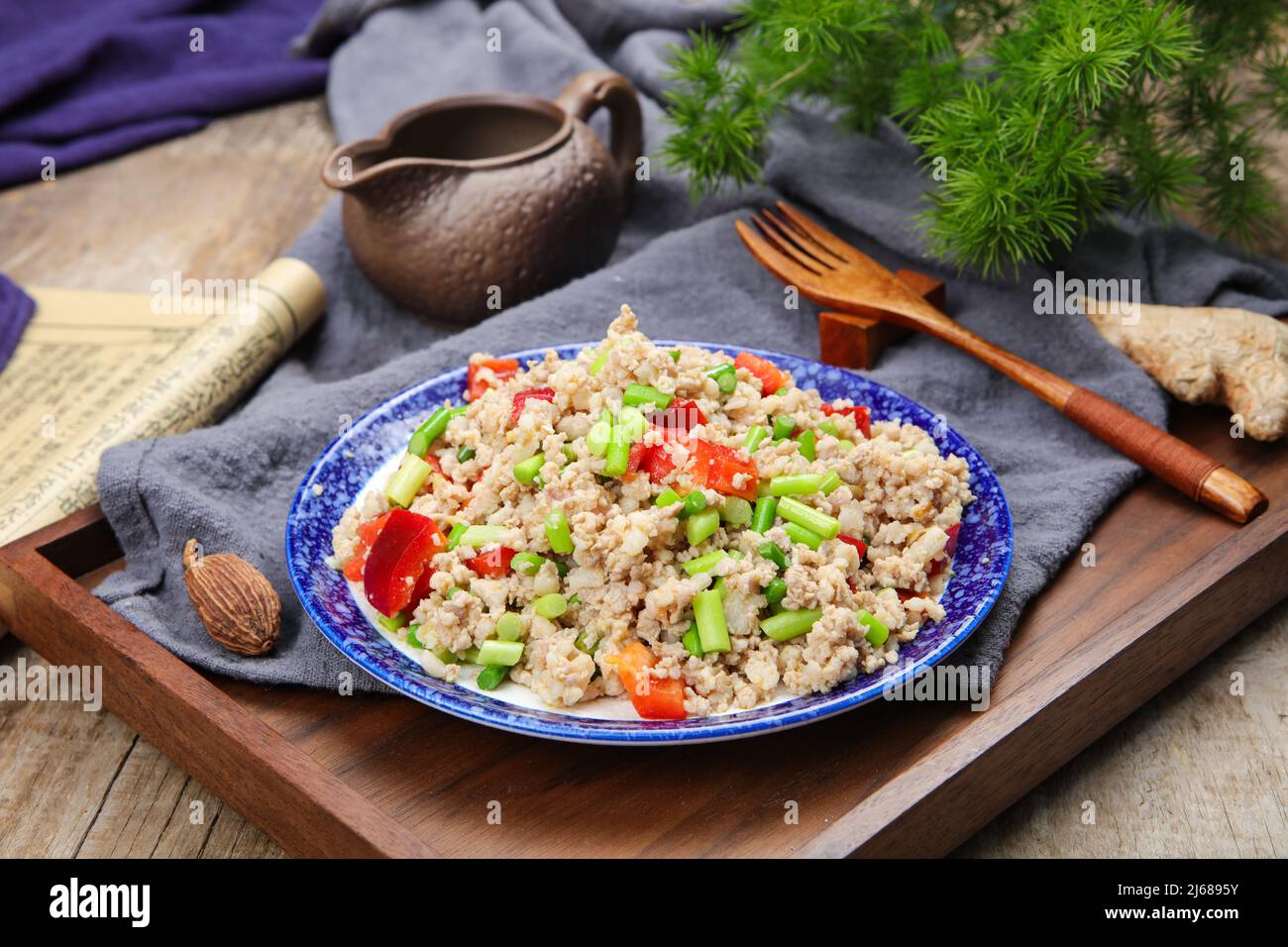 Fleshy foam Fried garlic moss Stock Photo - Alamy