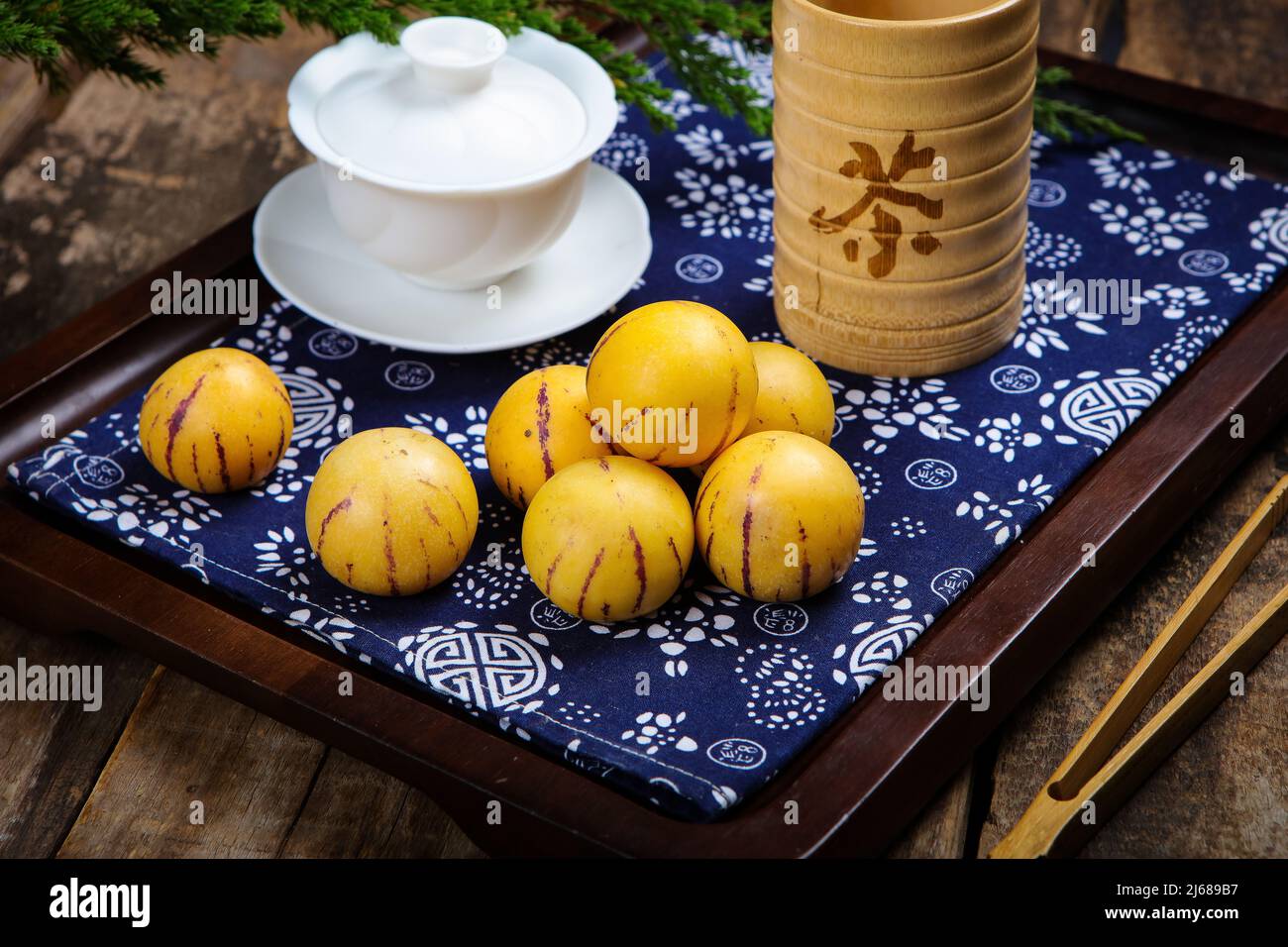 Ginseng fruit hi-res stock photography and images - Alamy