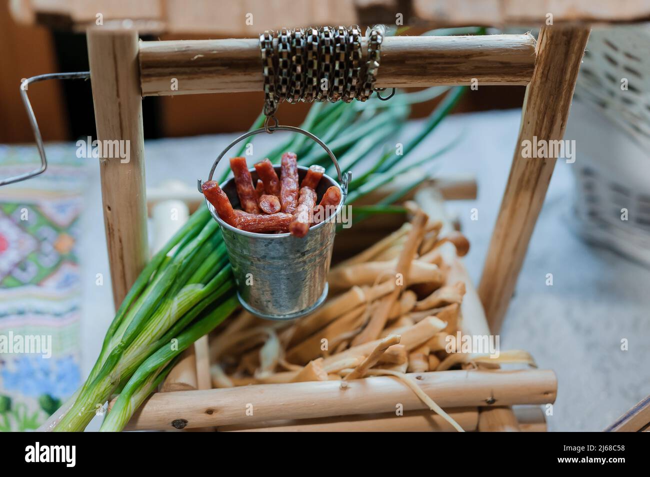 Cutlery in bucket hi-res stock photography and images - Alamy