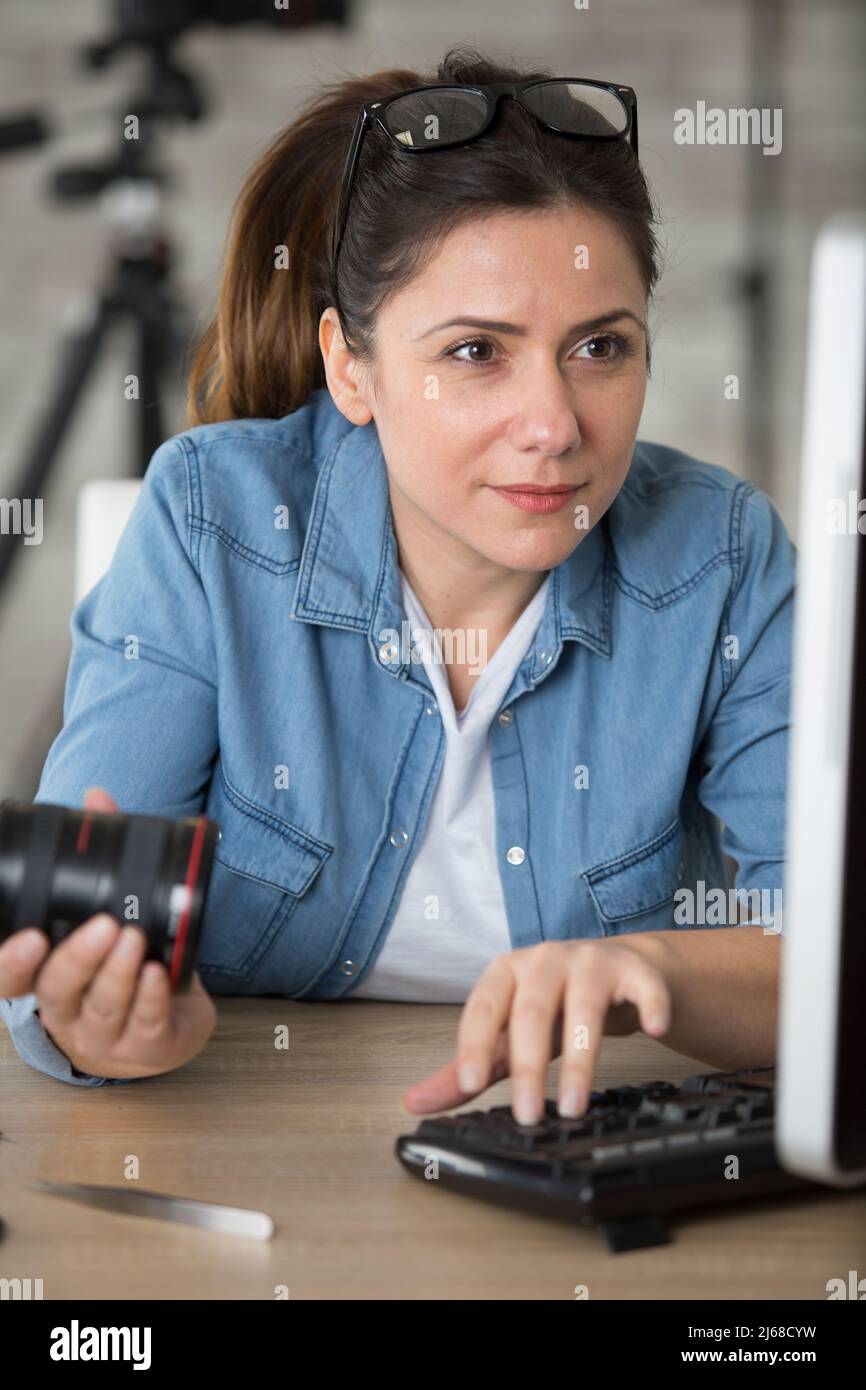 Female editor hi-res stock photography and images - Alamy