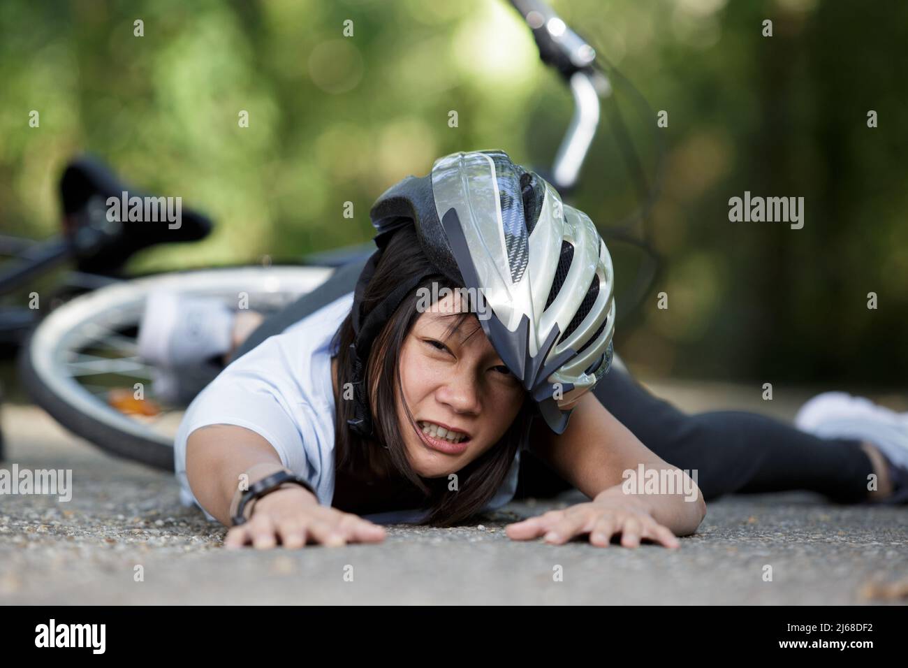 Fell off bicycle hi-res stock photography and images - Alamy