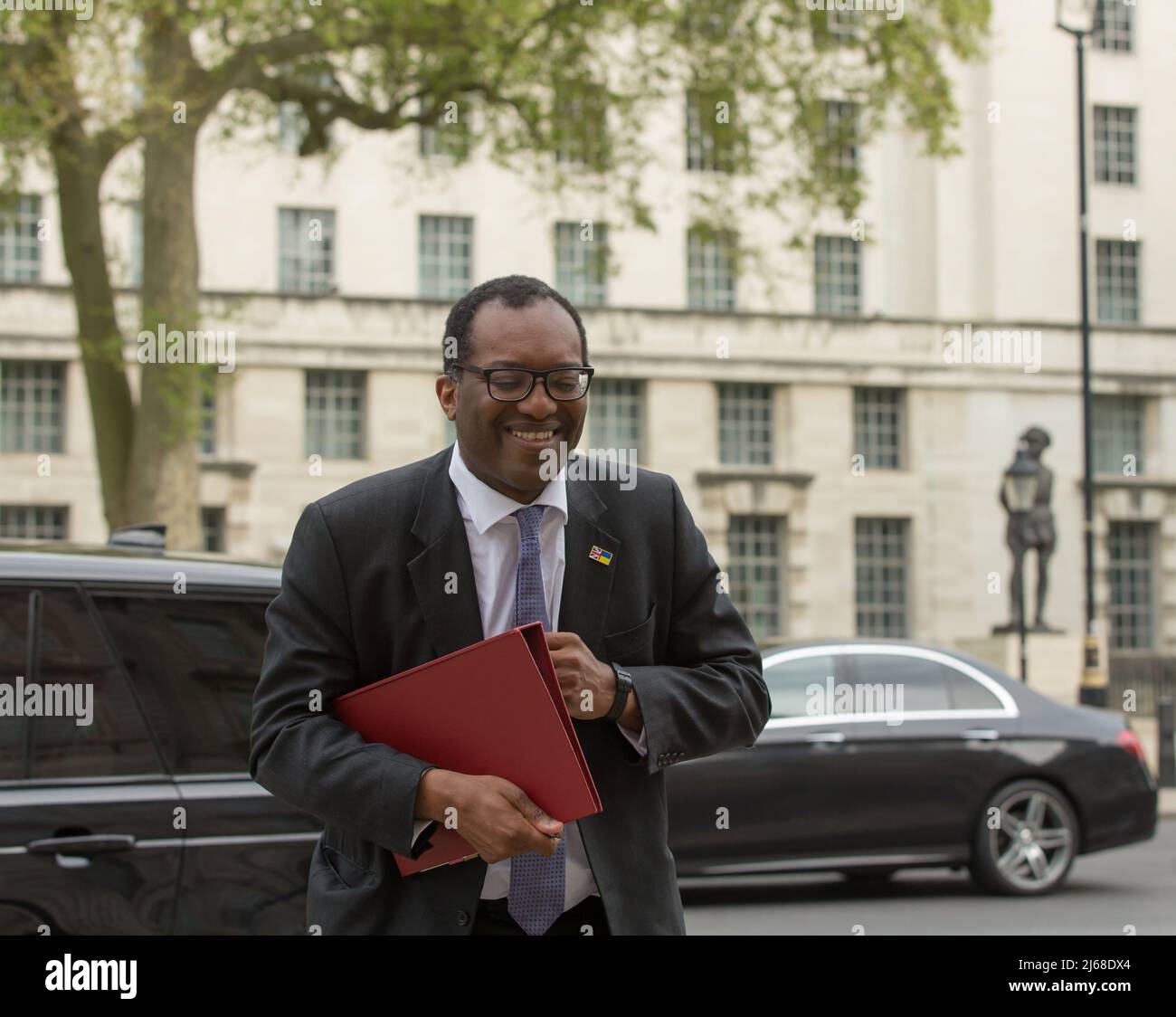 London uk 28th April 2022 Kwasi Kwarteng, Business secretary arrives at ...