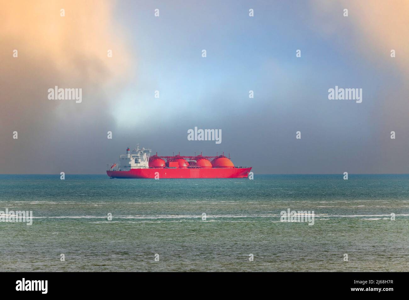 Lng tanker france hi-res stock photography and images - Alamy