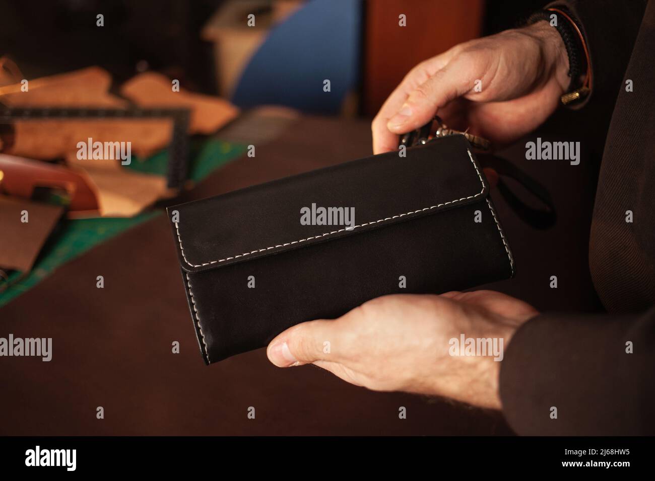 Beautiful leather purse, workshop, DIY instruction, professional work ...