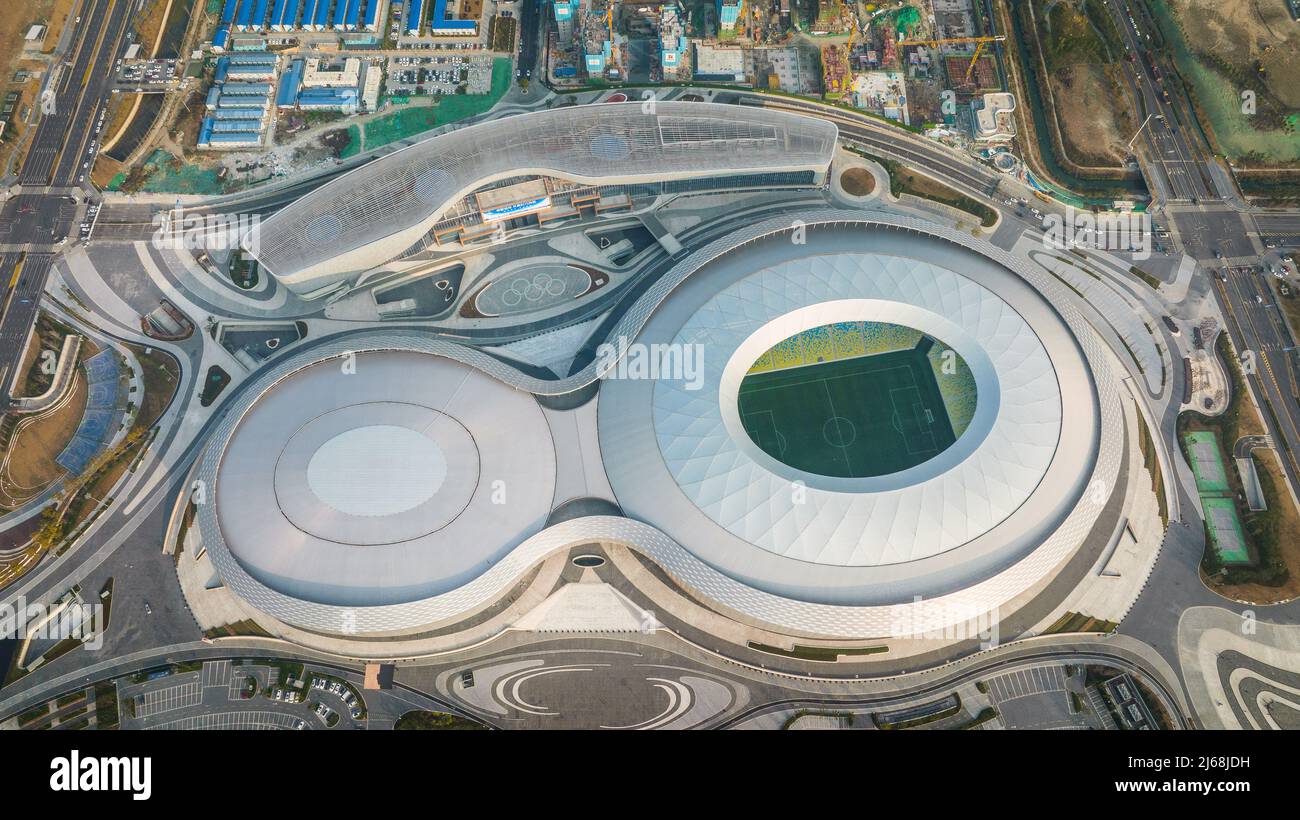Chengdu sichuan university gymnasium hi-res stock photography and ... Chengdu sichuan university gymnasium hi-res stock photography and ...
