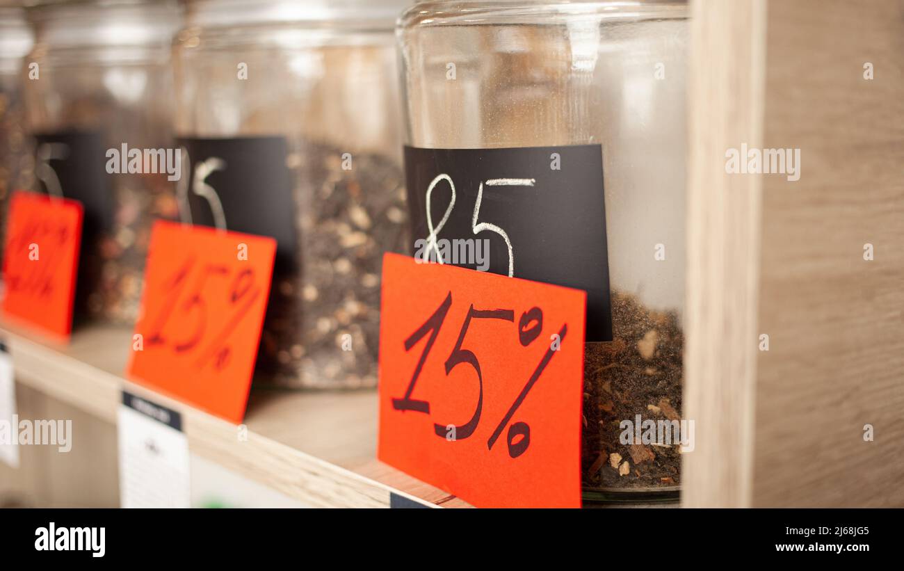 Inside store discounts hi-res stock photography and images - Alamy