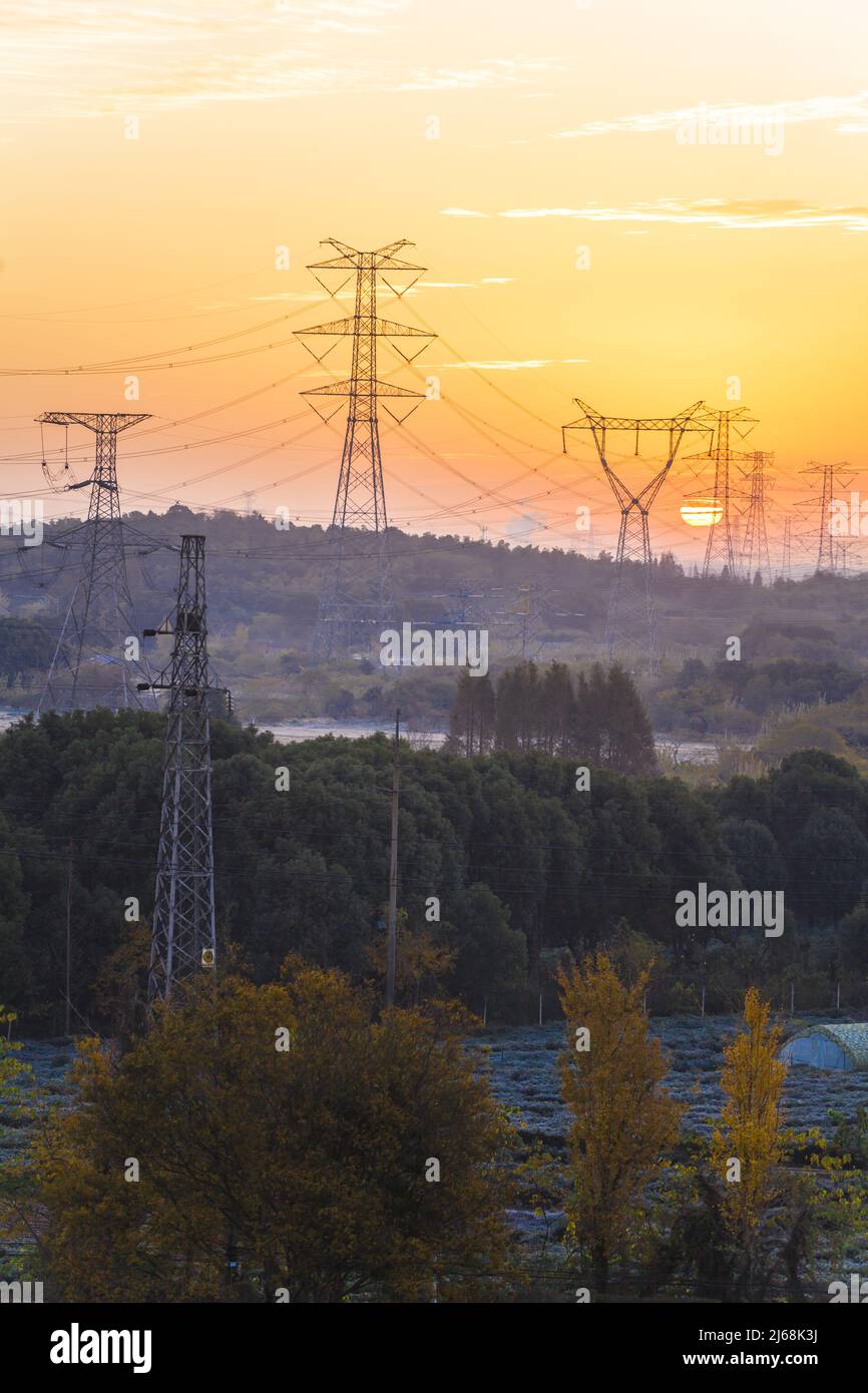 Transmission towers in hills hi-res stock photography and images - Alamy