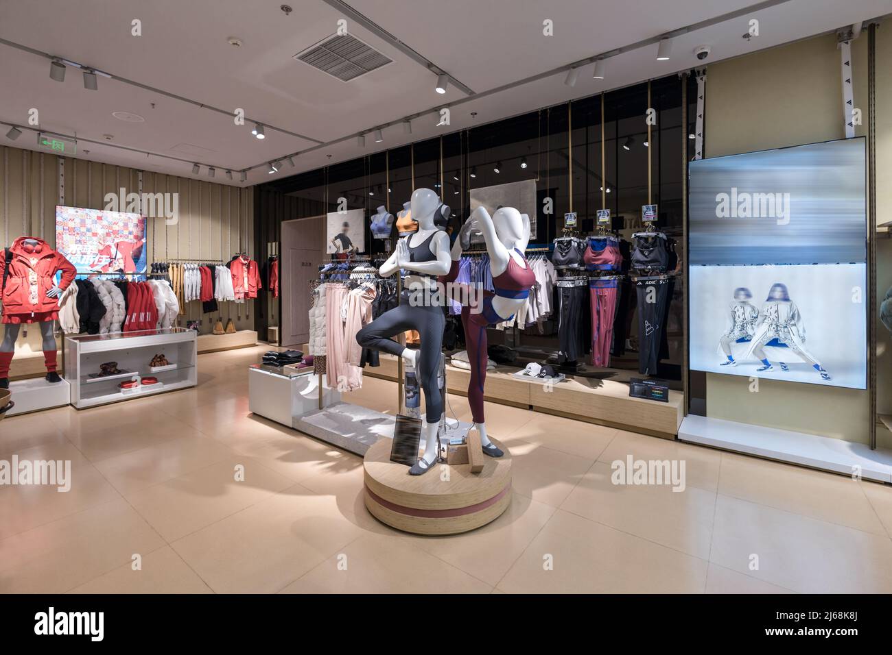 Shanghai clothing store product display Stock Photo - Alamy