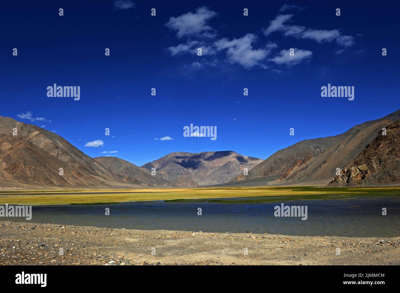 Bangong see hi-res stock photography and images - Alamy