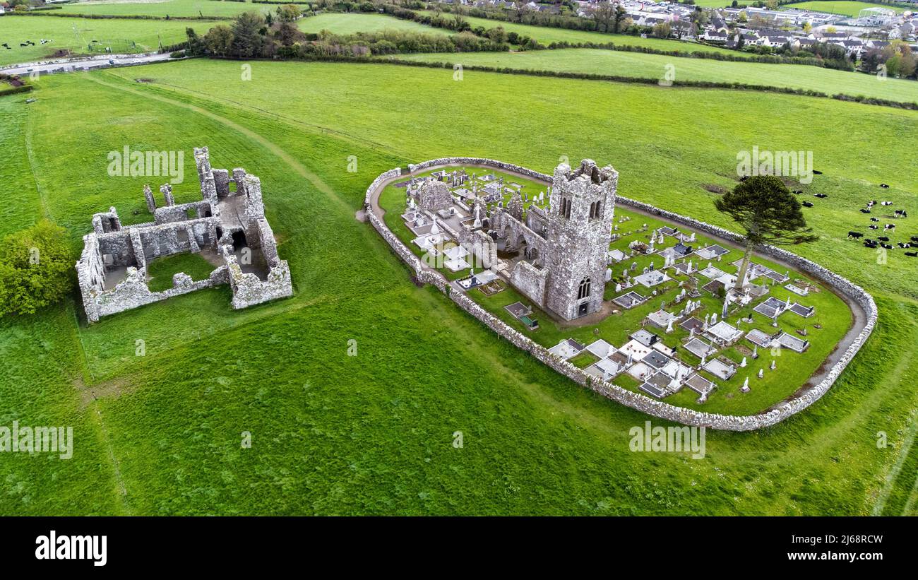 Aerial photograph cemetery hi-res stock photography and images - Alamy