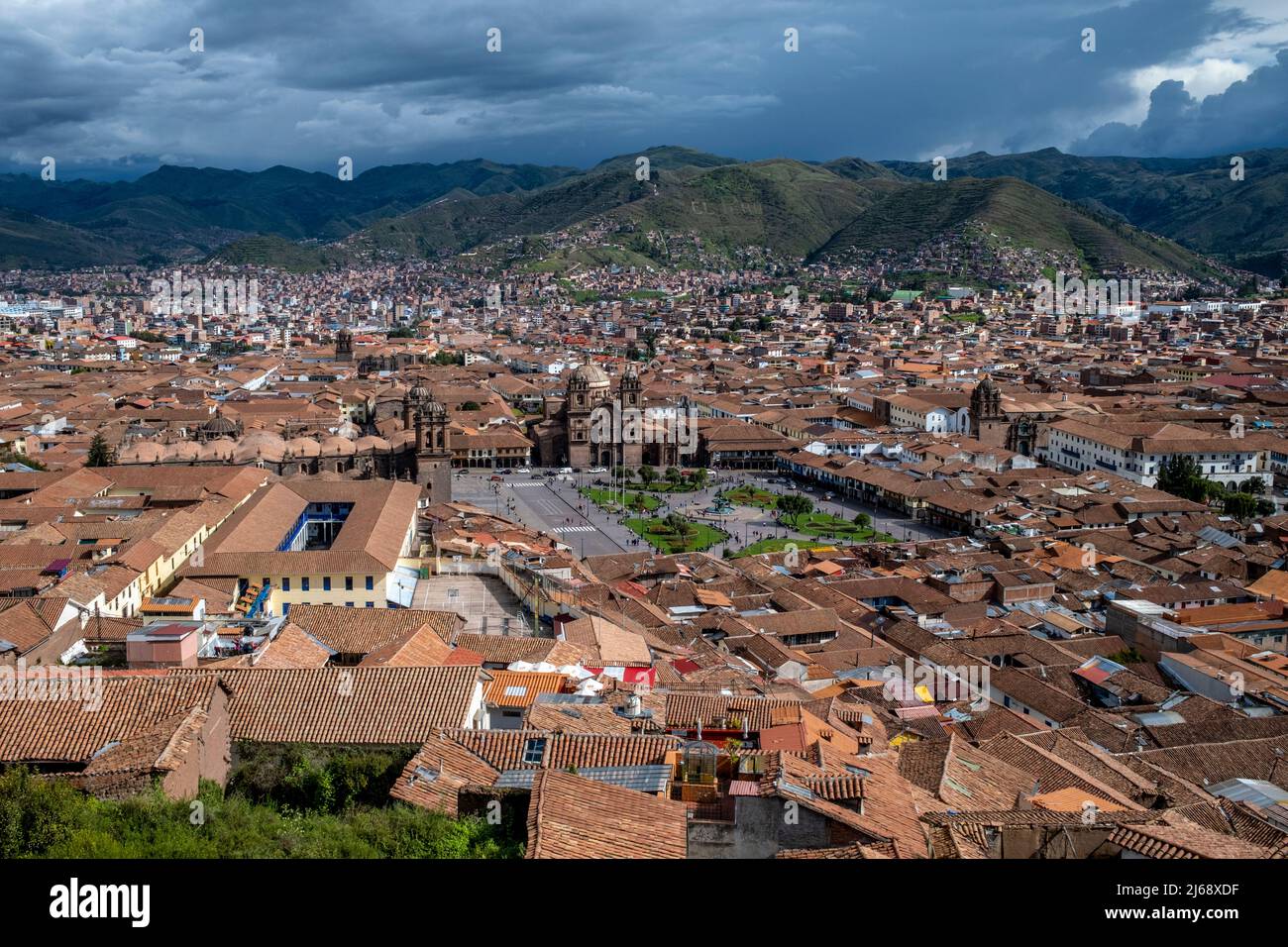 Skyline de cusco hi-res stock photography and images - Alamy