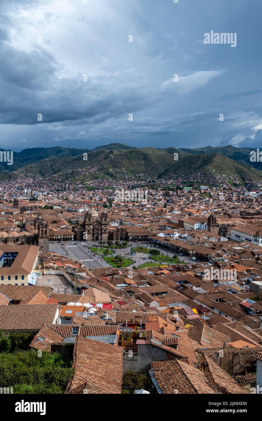 Skyline de cusco hi-res stock photography and images - Alamy