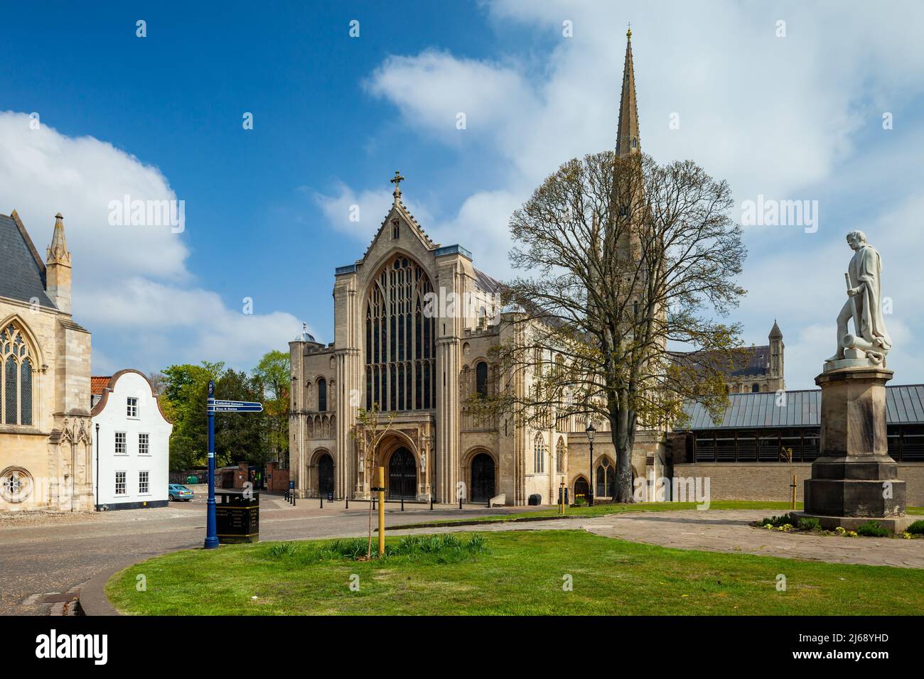 Statue norwich norfolk england hi-res stock photography and images - Alamy