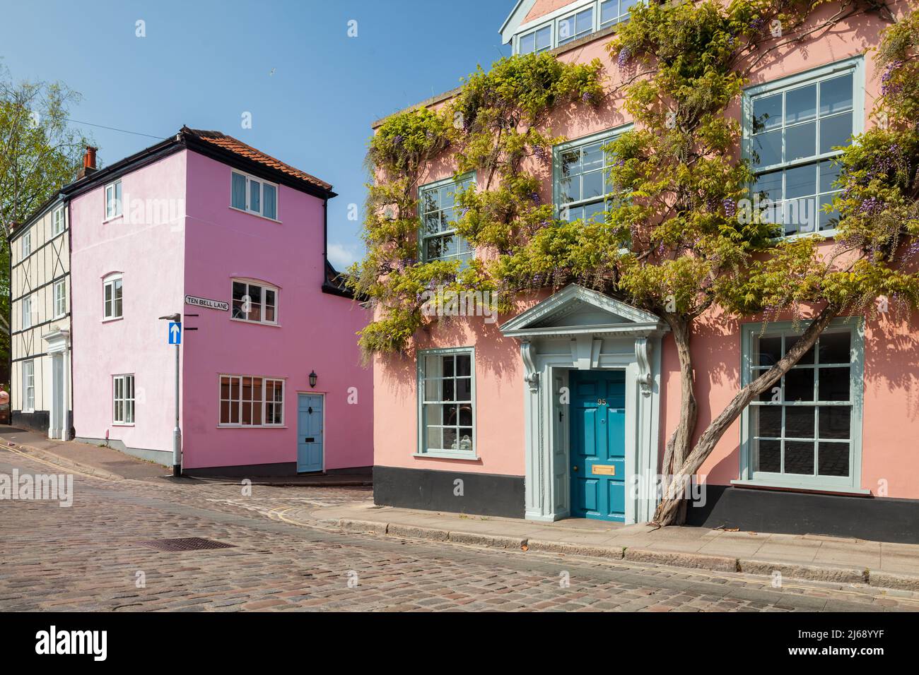 Norwich cobbled street hi-res stock photography and images - Alamy