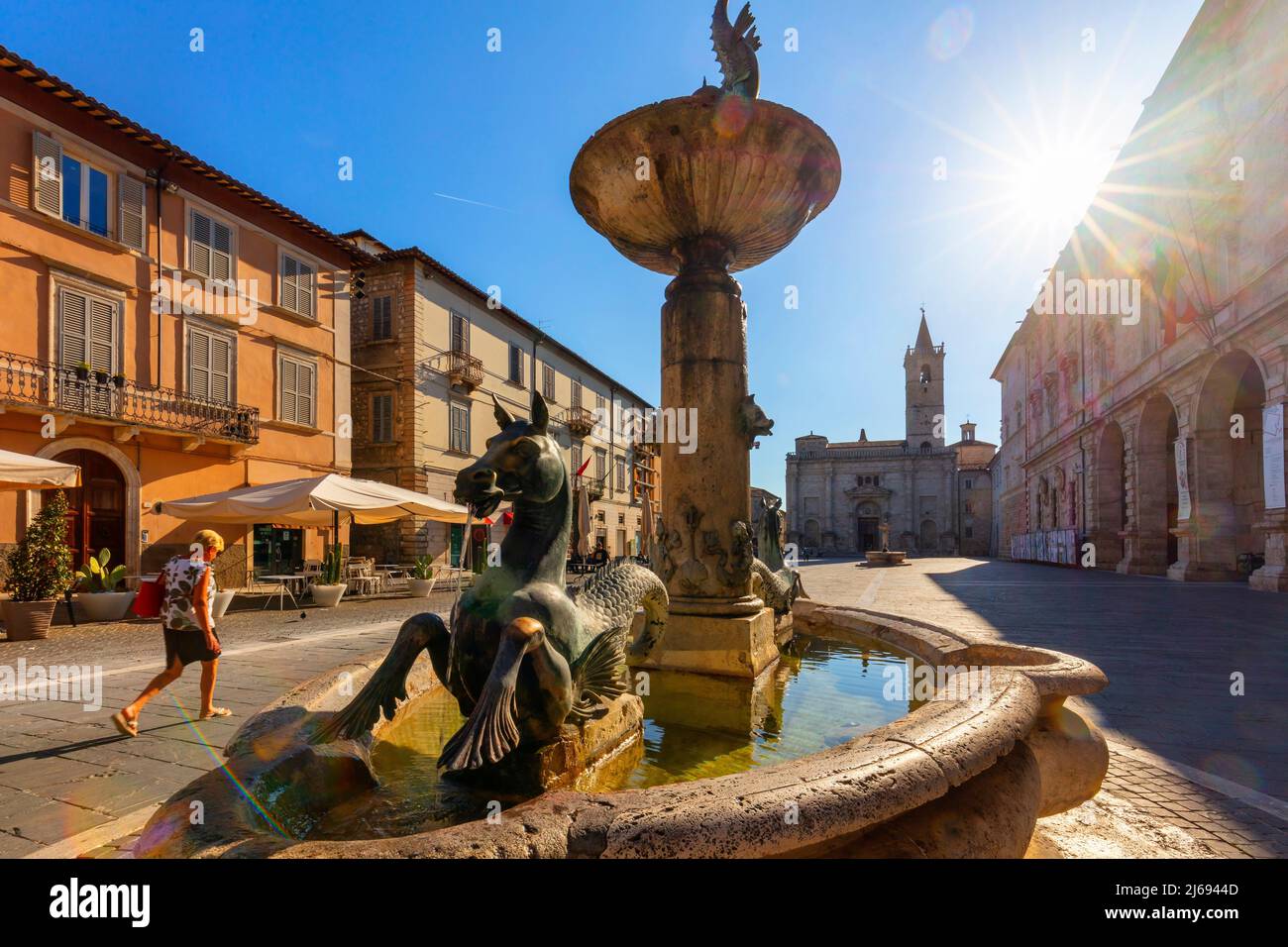 Arringo square hi-res stock photography and images - Alamy