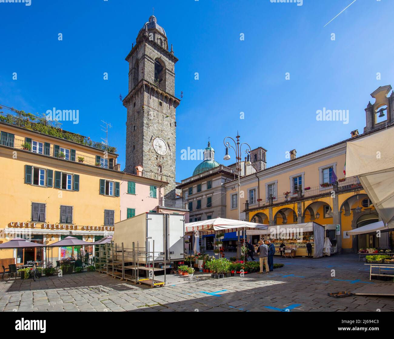 Piazza della Repubblica, Pontremoli, Massa-Carrara, Tuscany, Italy ...