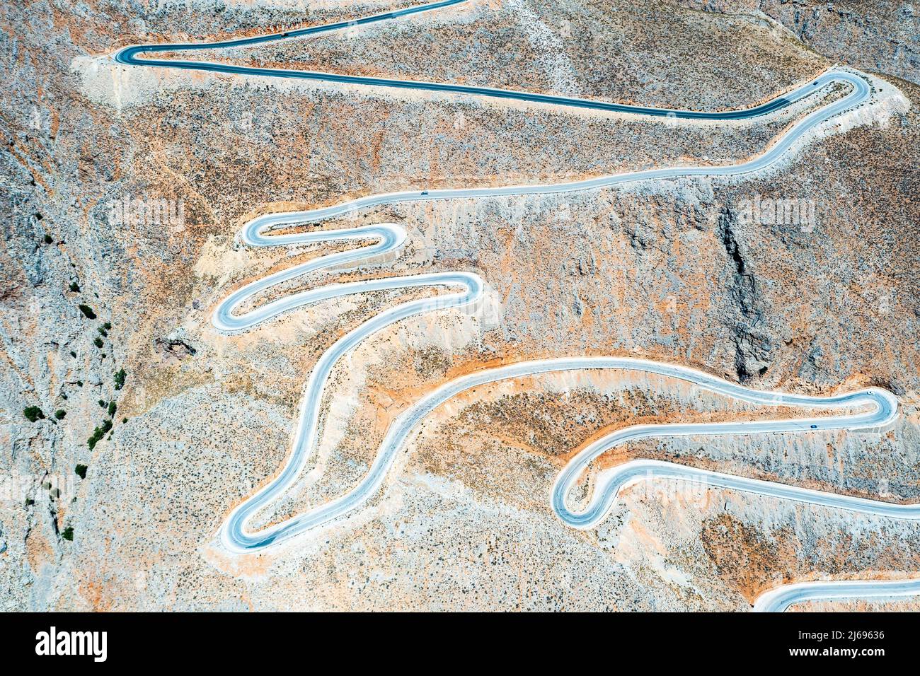 Hairpin bends hi-res stock photography and images - Alamy