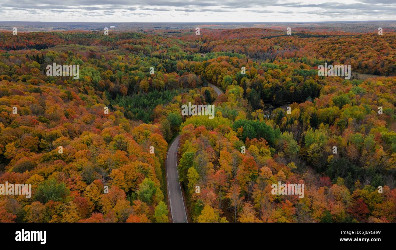 Fall colors aerial hi-res stock photography and images - Alamy