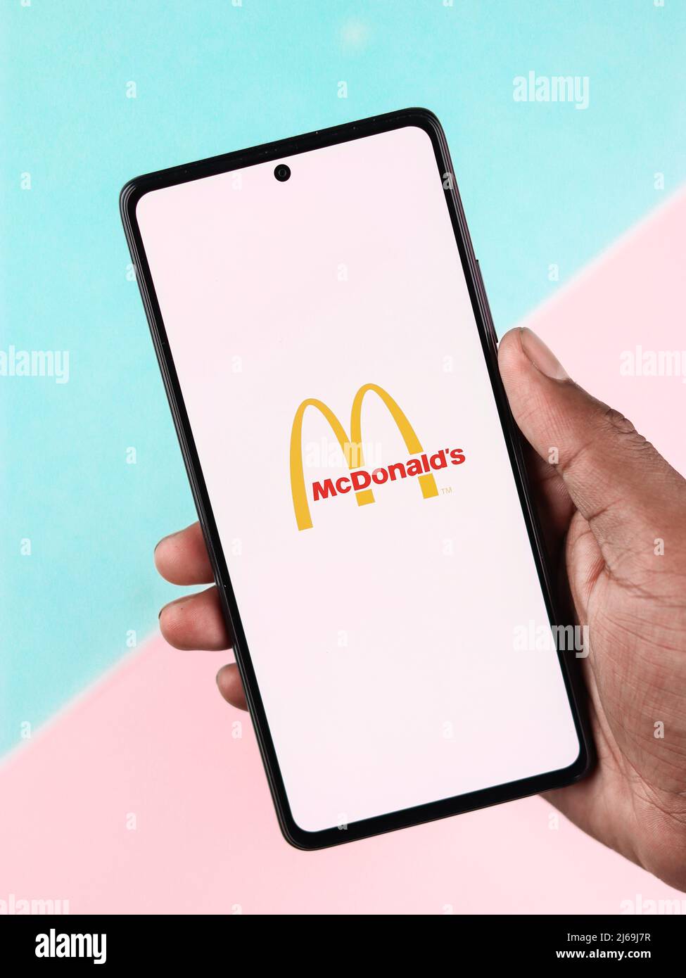 Mcdonalds employee india hi-res stock photography and images - Alamy