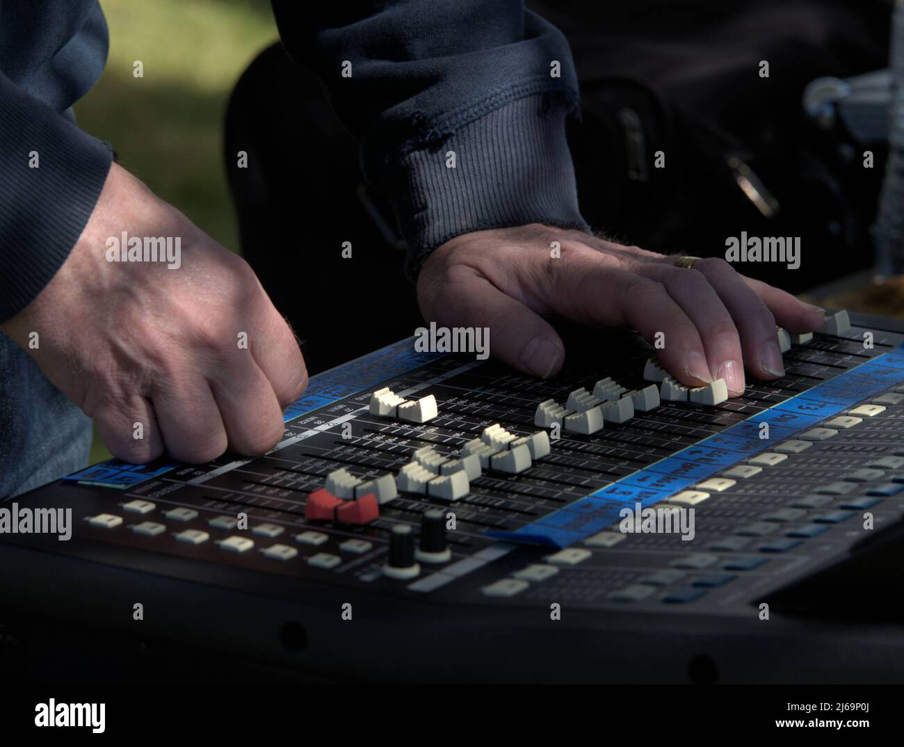 Sound board hi-res stock photography and images - Alamy