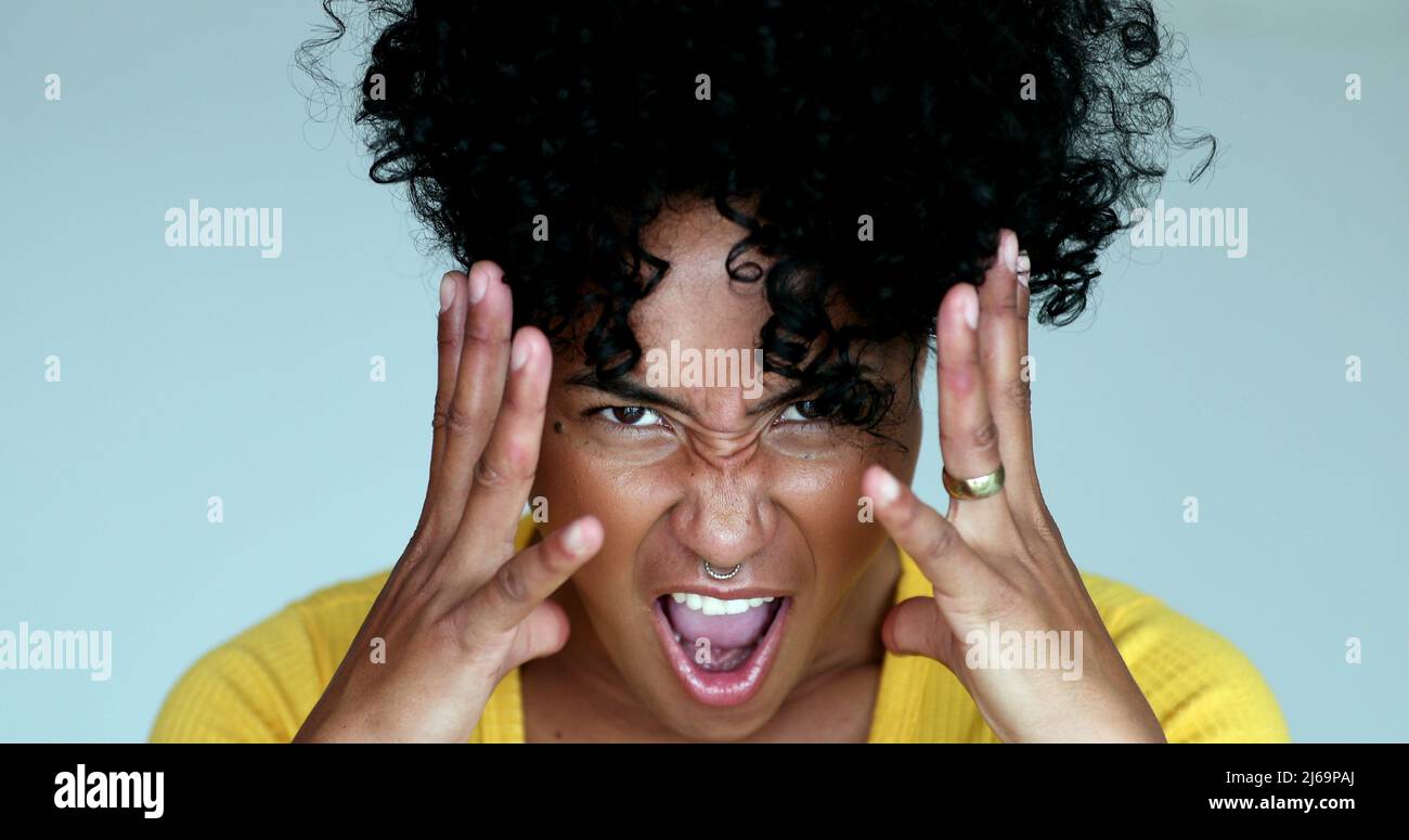 Upset African American woman yelling Stock Photo - Alamy Upset African American woman yelling Stock Photo - Alamy