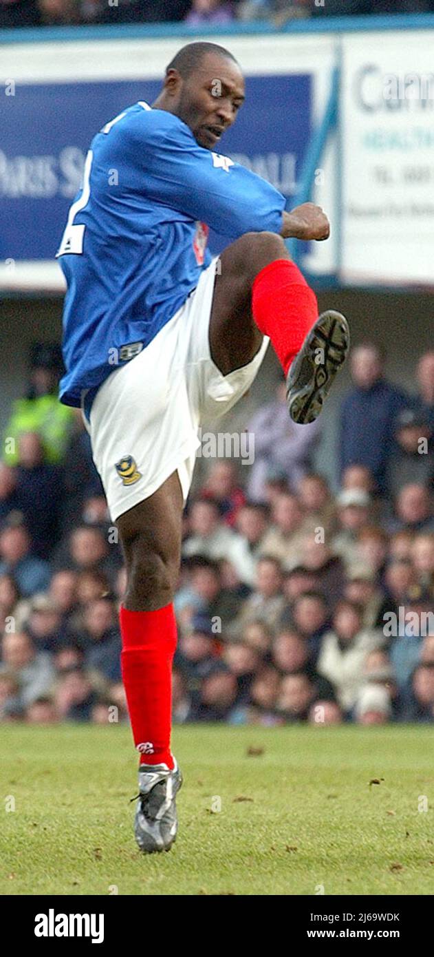 PORTSMOUTH V NEWCASTLE 29-02-04 LUA LUA. PIC MIKE WALKER, 2004 Stock ...