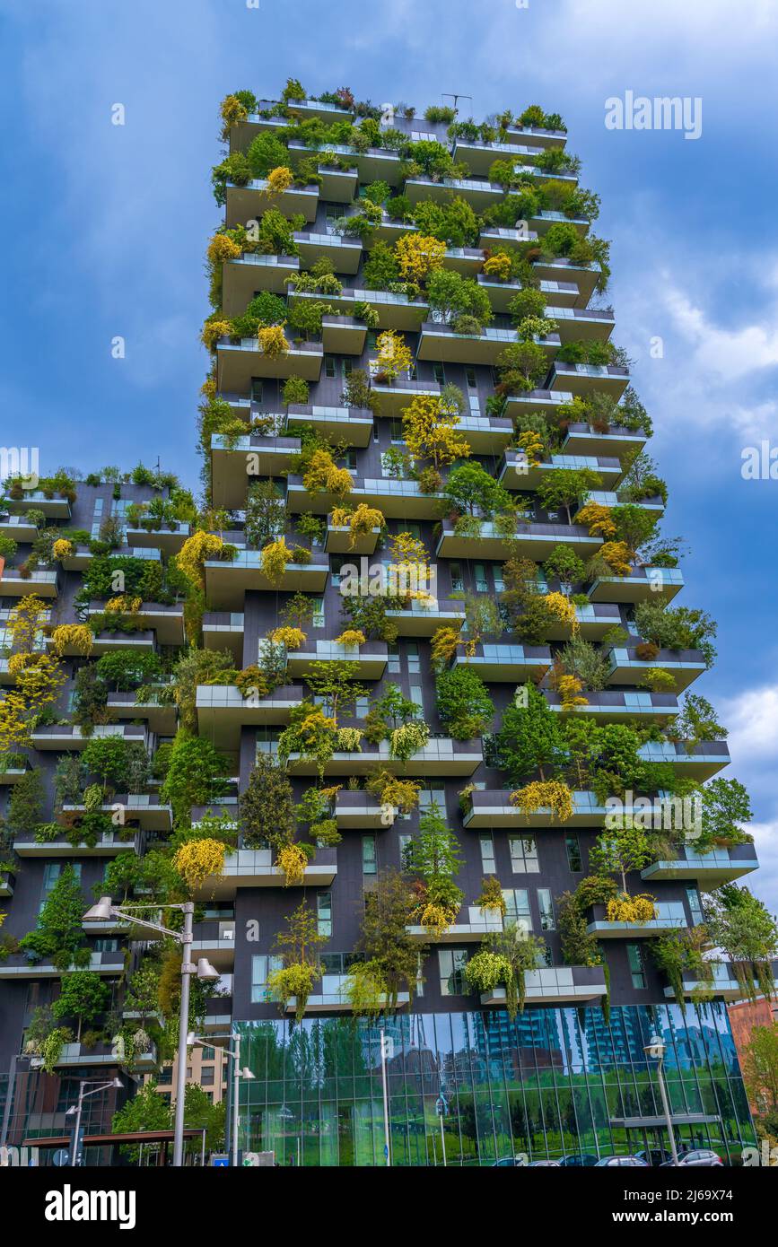 Bosco verticale interior hi-res stock photography and images - Alamy