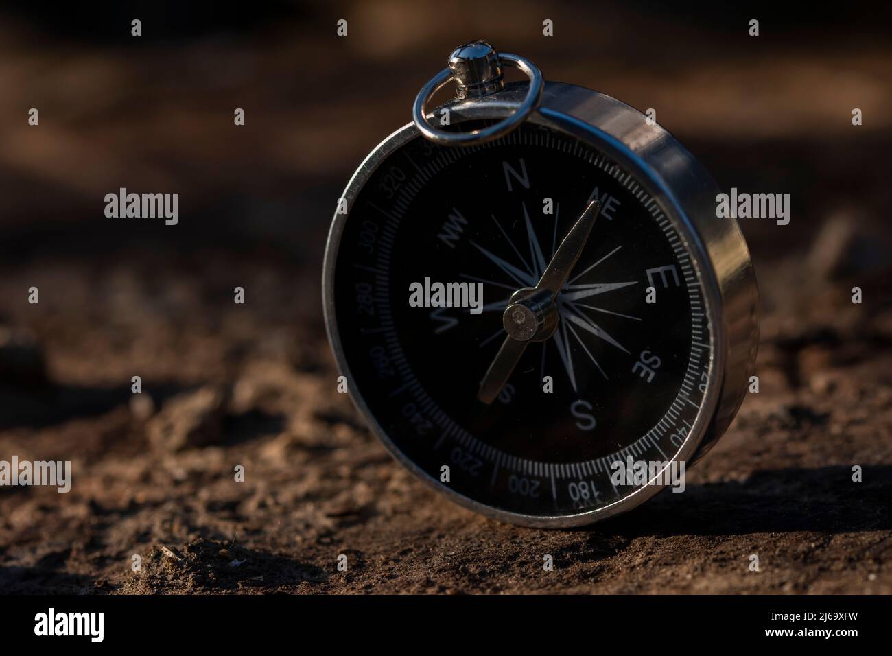 Compass needle pointing north hi-res stock photography and images - Alamy