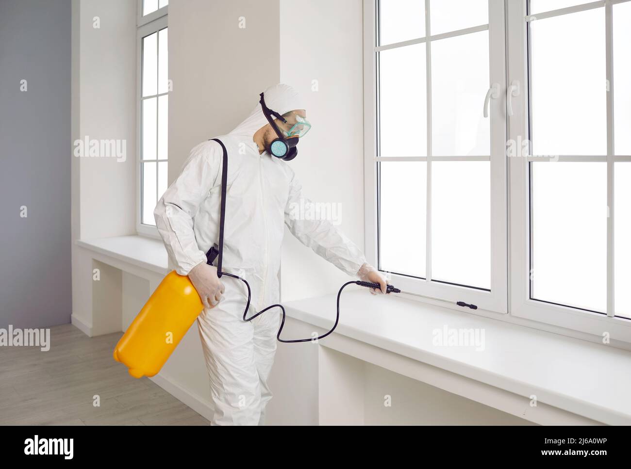 Spraying pesticide gas mask hi-res stock photography and images - Alamy