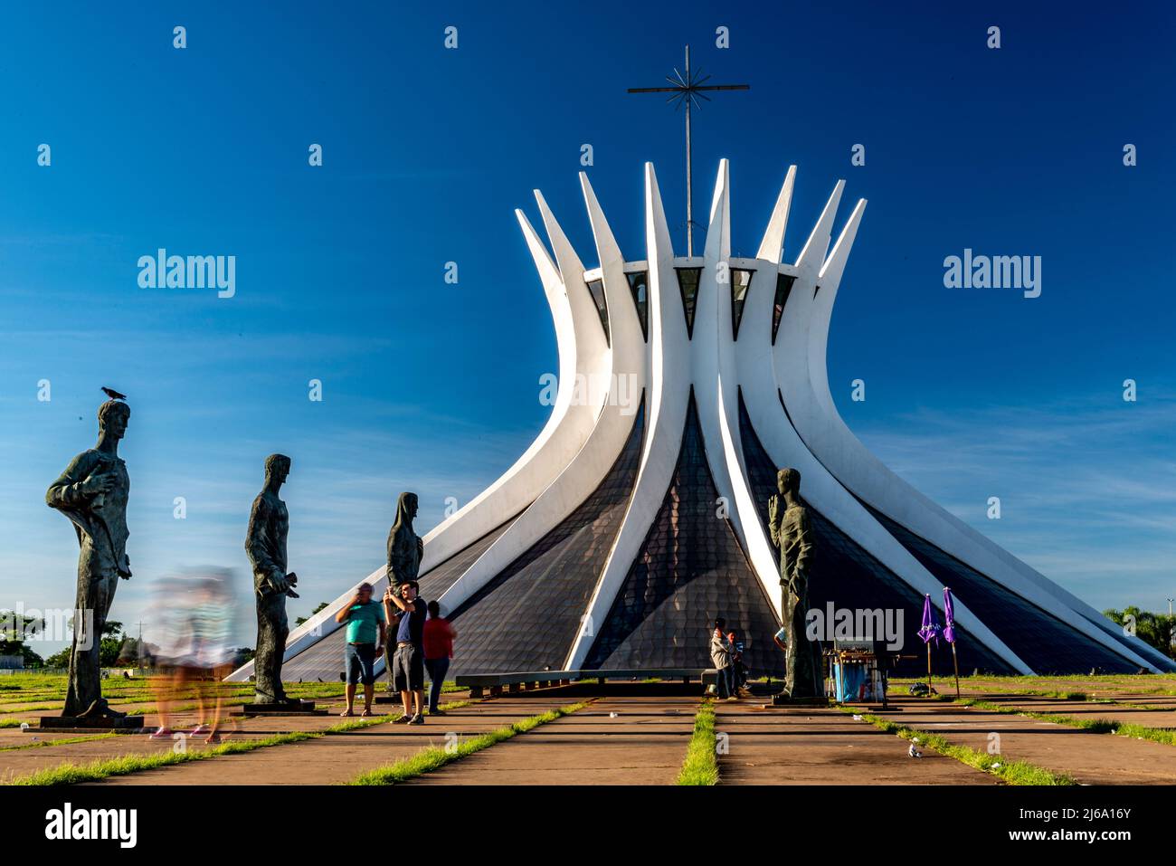 Examples Of Hyperbolas In Architecture