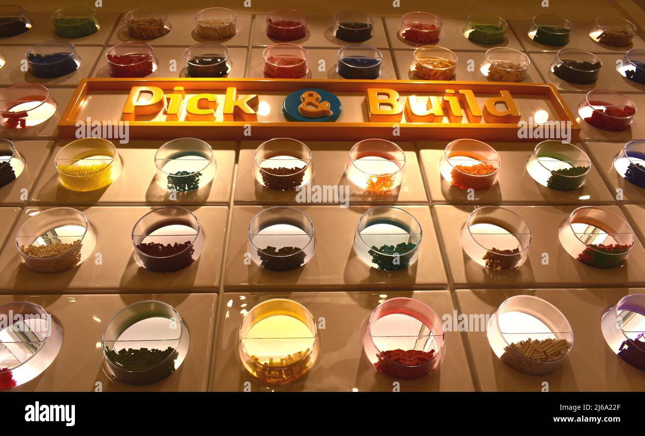 Heap lego bricks building hi-res stock photography and images - Alamy