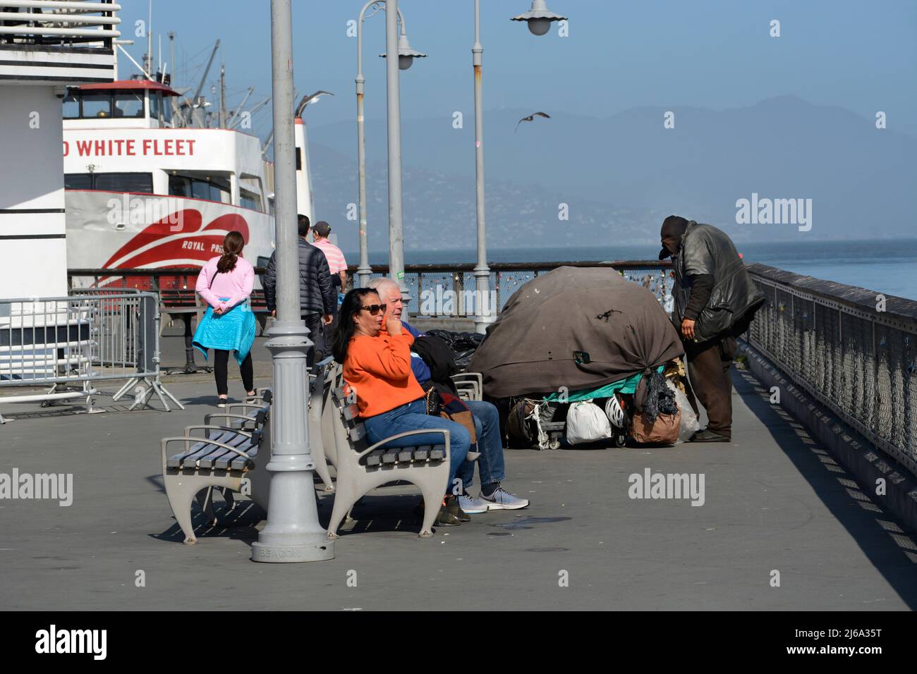 Fishermans shelter hi-res stock photography and images - Alamy