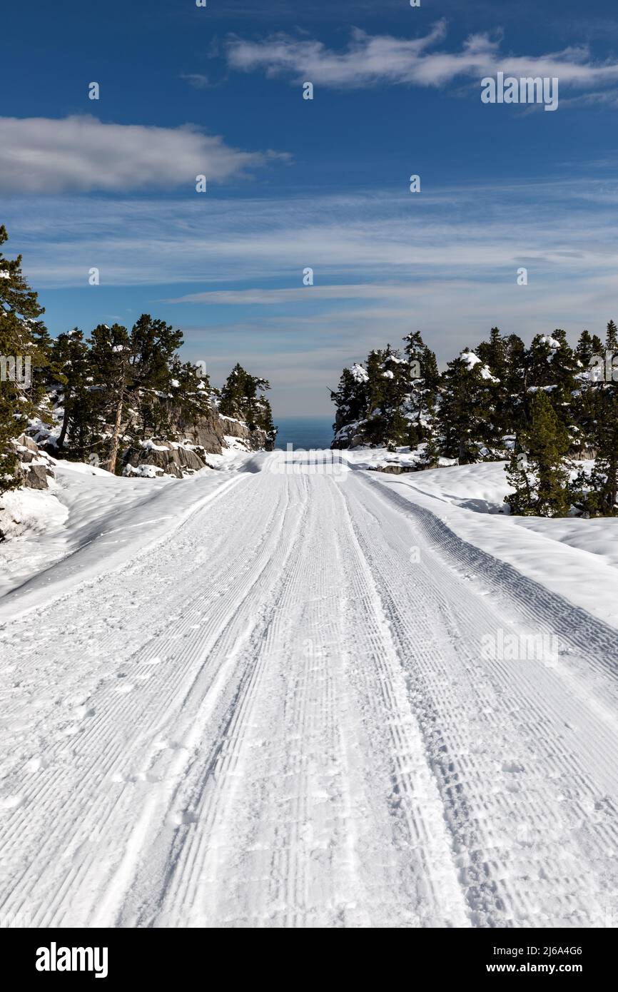 Tracks on a slope hi-res stock photography and images - Alamy