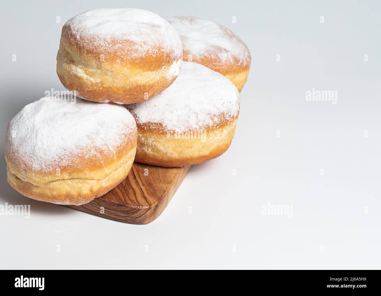 Traditional austrian and german krapfen, berliner, donuts ...