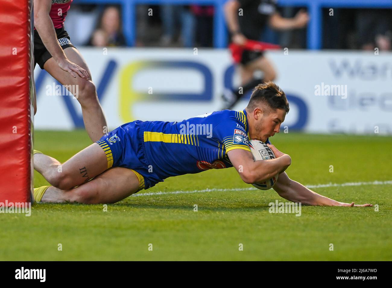 Riley dean warrington wolves hi-res stock photography and images - Alamy