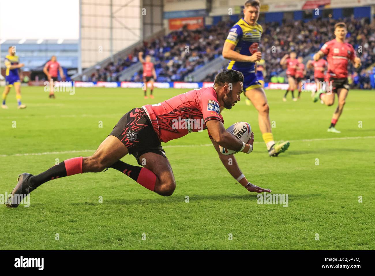 Bevan French #1 of Wigan Warriors goes over for a try Stock Photo - Alamy