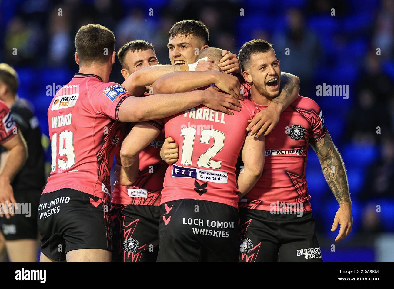 Liam Farrell #12 of Wigan Warriors celebrates his try Stock Photo - Alamy