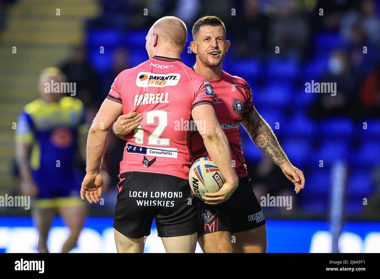 Liam Farrell #12 of Wigan Warriors celebrates his try Stock Photo - Alamy