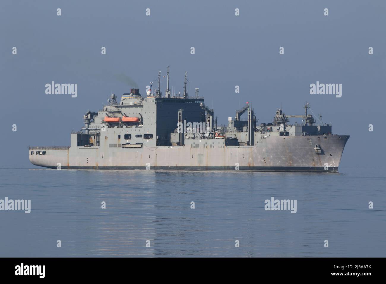 USNS Robert E Peary (T-AKE-5), a Lewis and Clark-class dry cargo ship ...